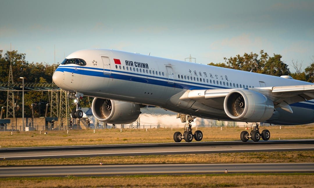 Air China resumes daily flights from Warsaw to Beijing | hubigo.com ...