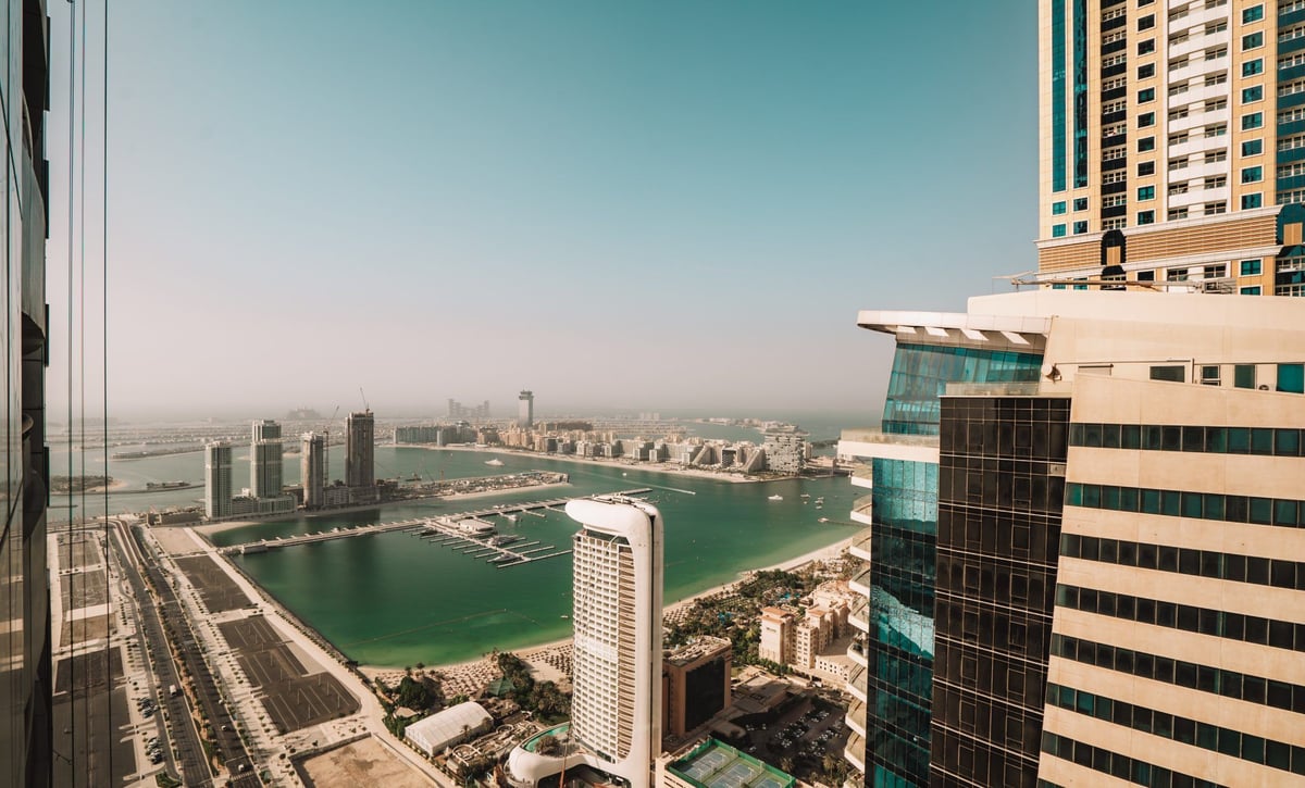 Two Continents | The Wealth of Dubai: What makes Dubai so rich? | Two ...