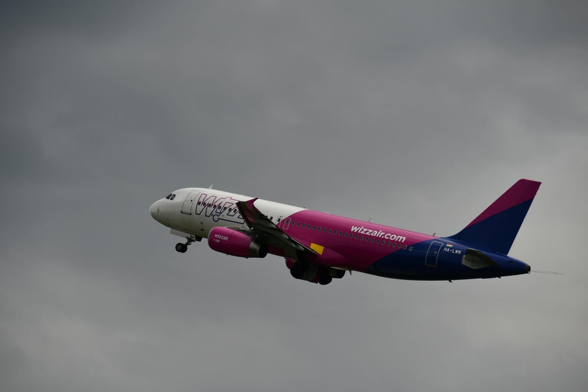 Wizz Air temporarily suspends flights from Krakow to Abu Dhabi | Two ... Wizz Air temporarily suspends flights from Krakow to Abu Dhabi | Two ...