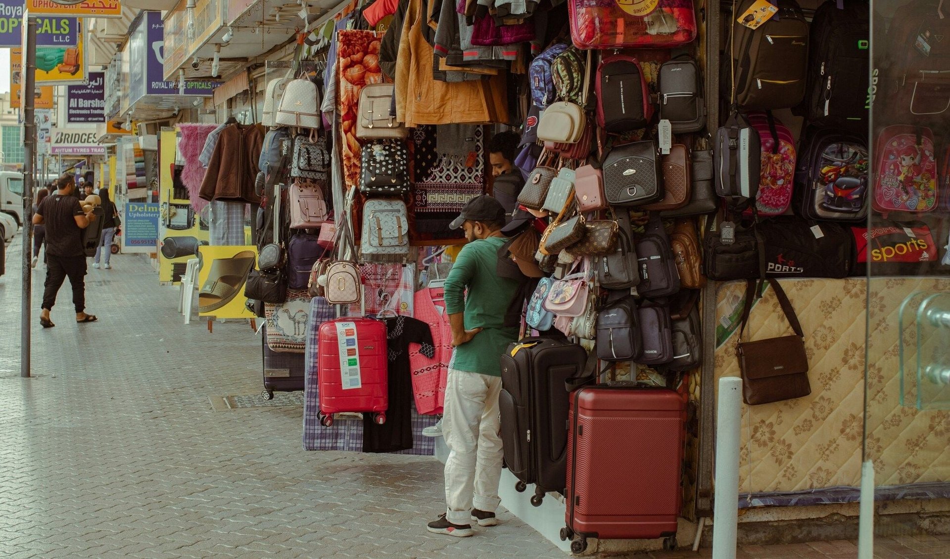 Cheap Shopping in Dubai – What’s Worth Buying? | Two Continents