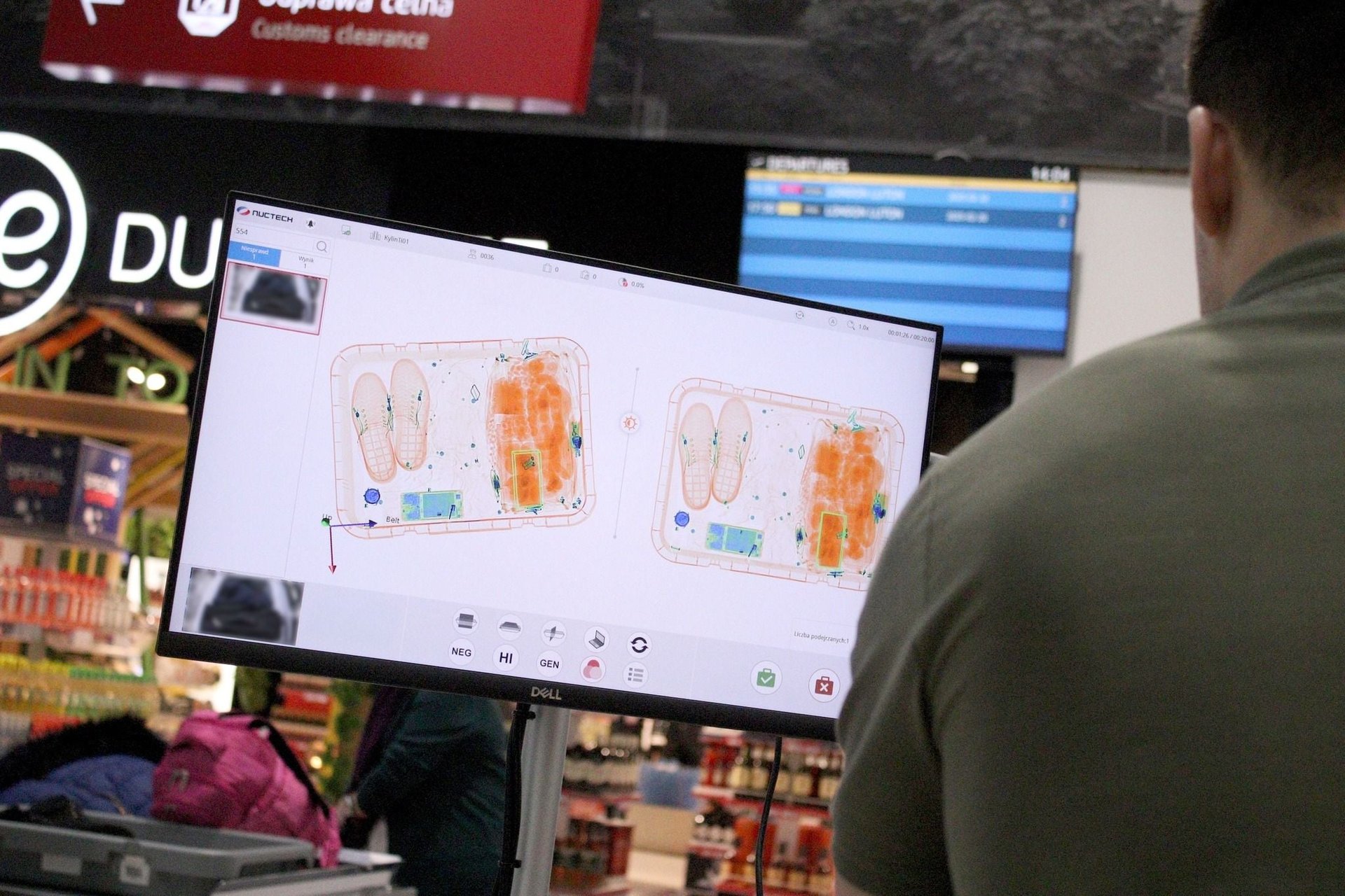 Where is Dubai located? Find out the location of the UAE's largest city ...