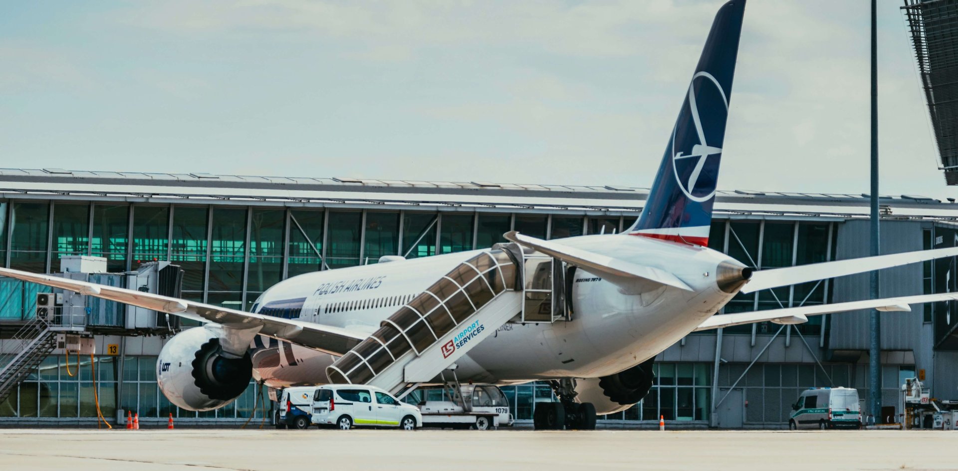Warsaw Airport with a new automatic boarding system | Two Continents
