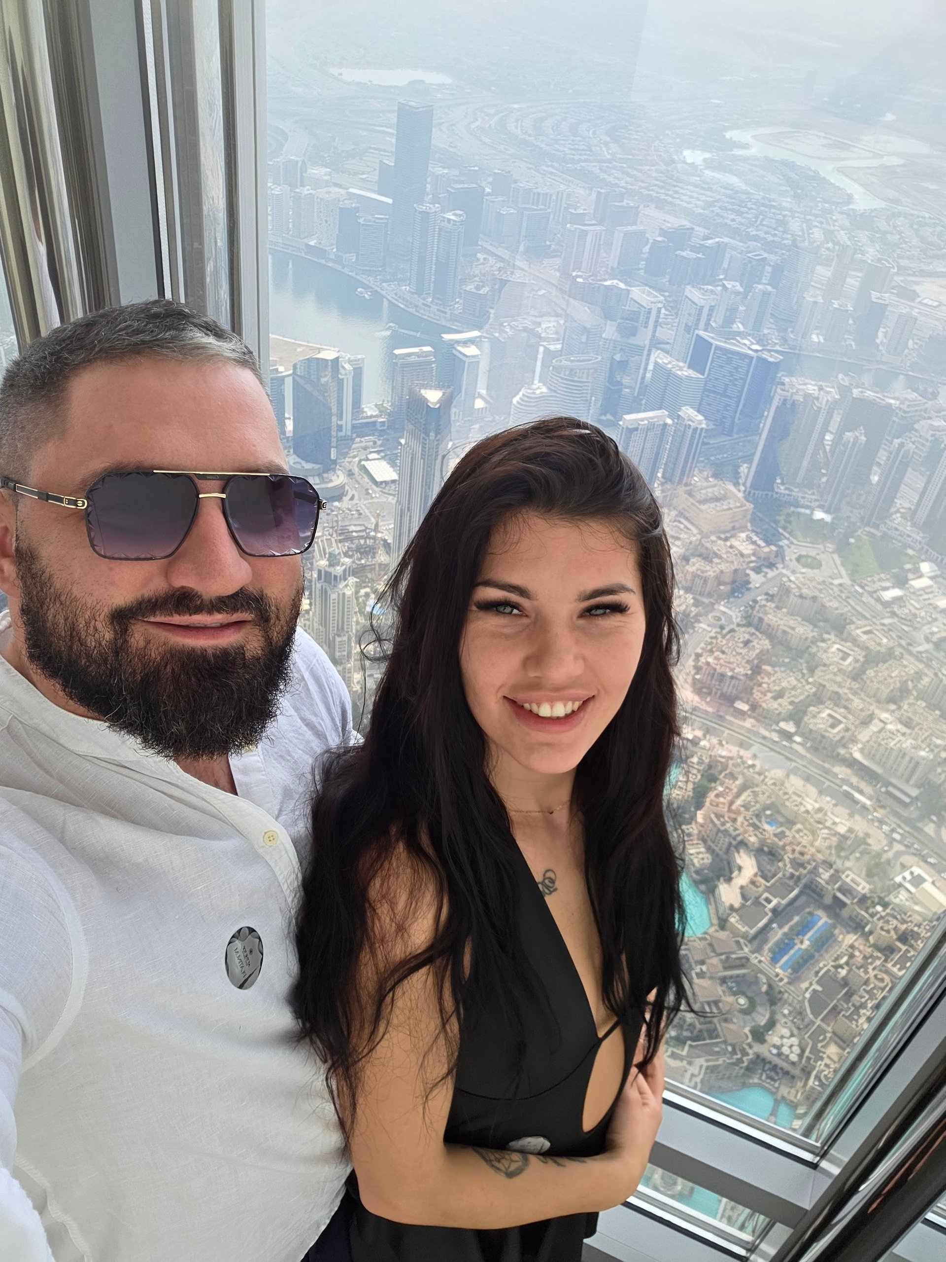 Burj Khalifa 148th floor in Dubai – Book Online | Two Continents