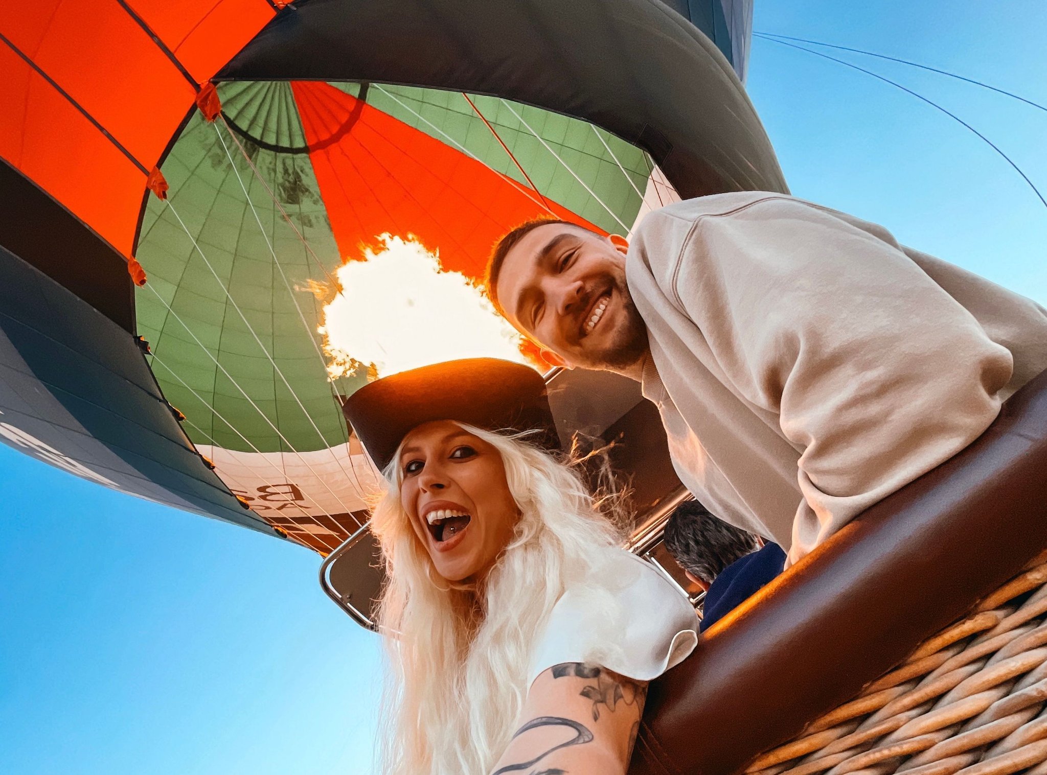 Ile trwa lot do Dubaju z Polski? Sprawdź długość podróży | Two Continents | Two Continents