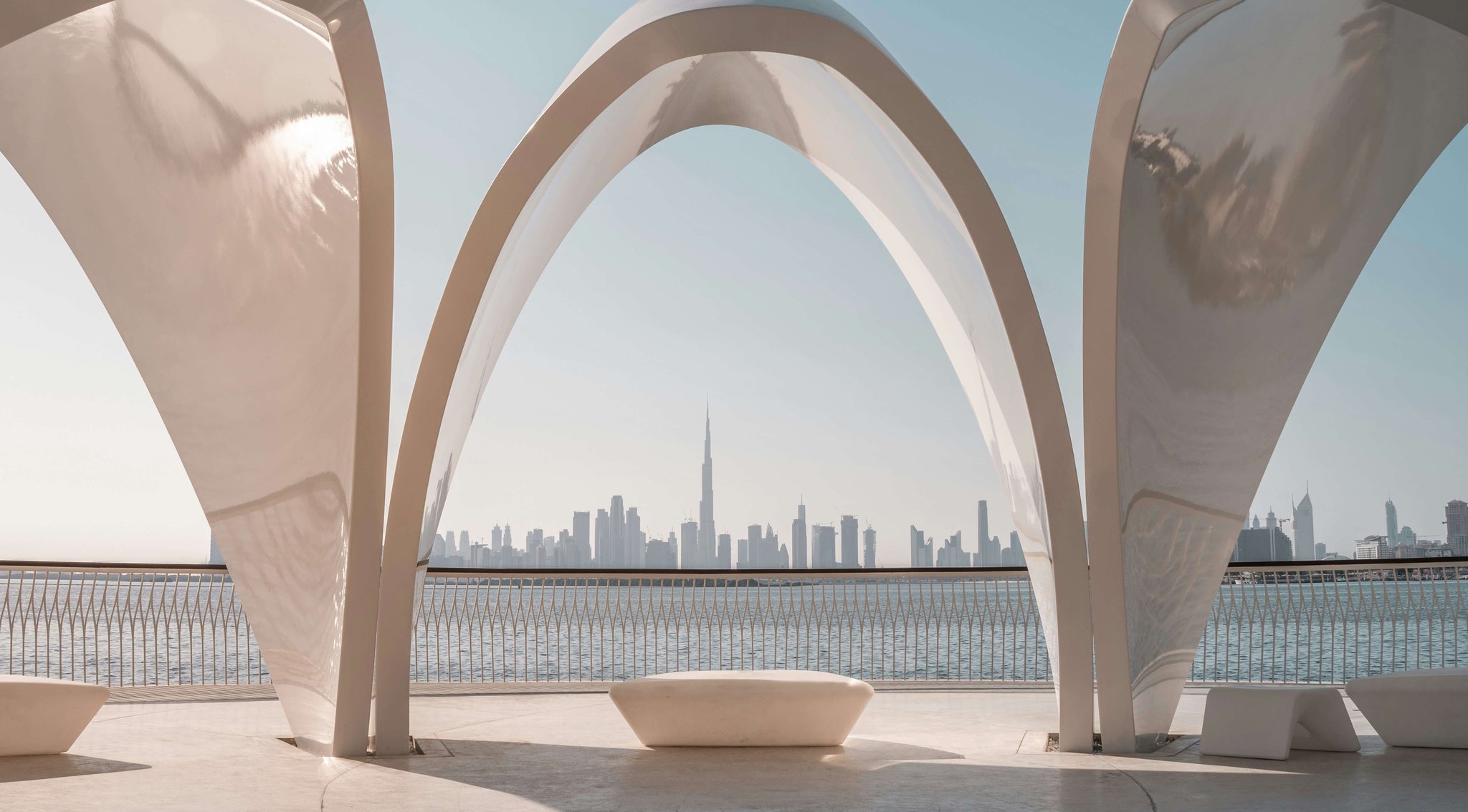 Ile trwa lot do Dubaju z Polski? Sprawdź długość podróży | Two Continents | Two Continents