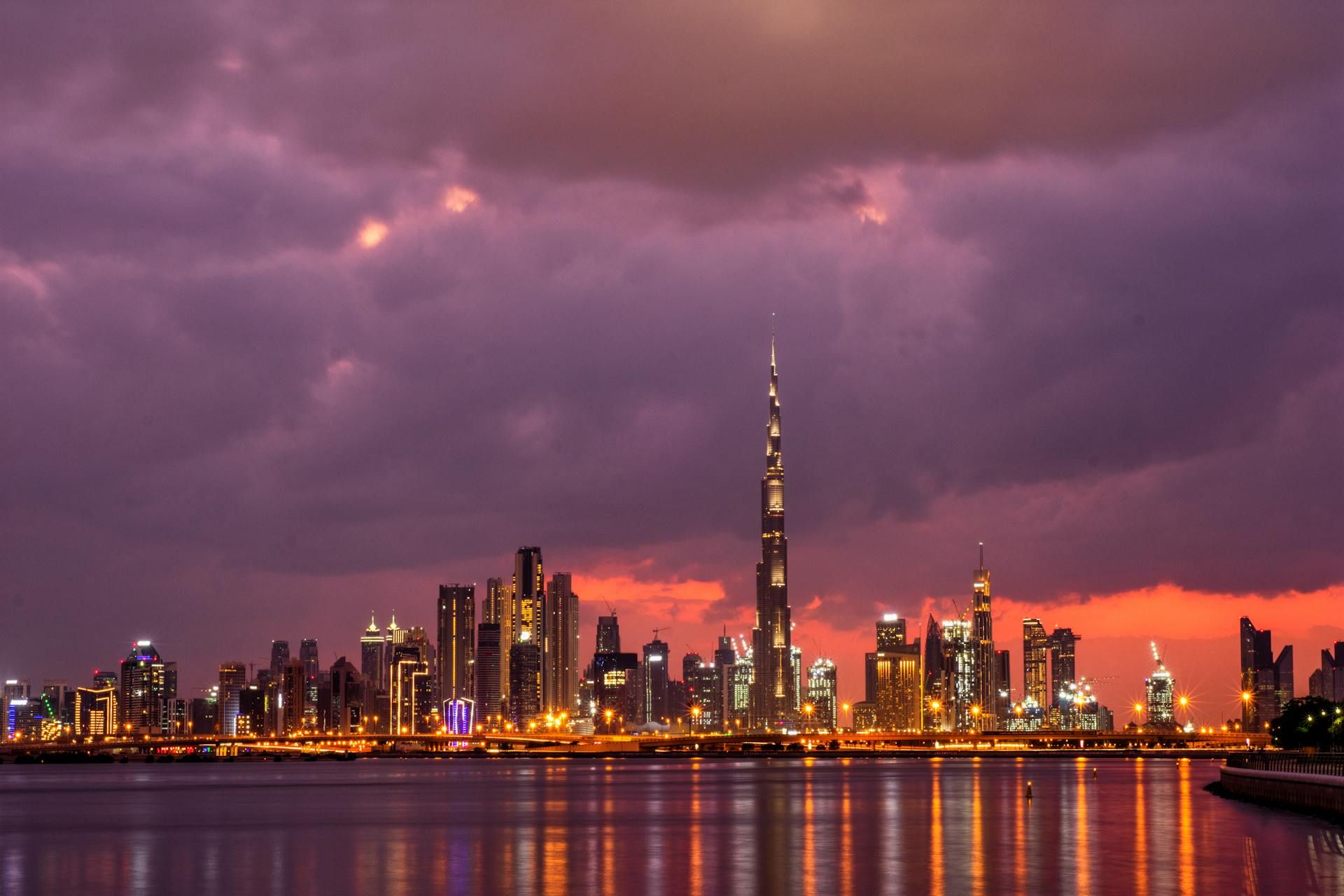 Explore the Burj Khalifa, the world's tallest building | Two Continents