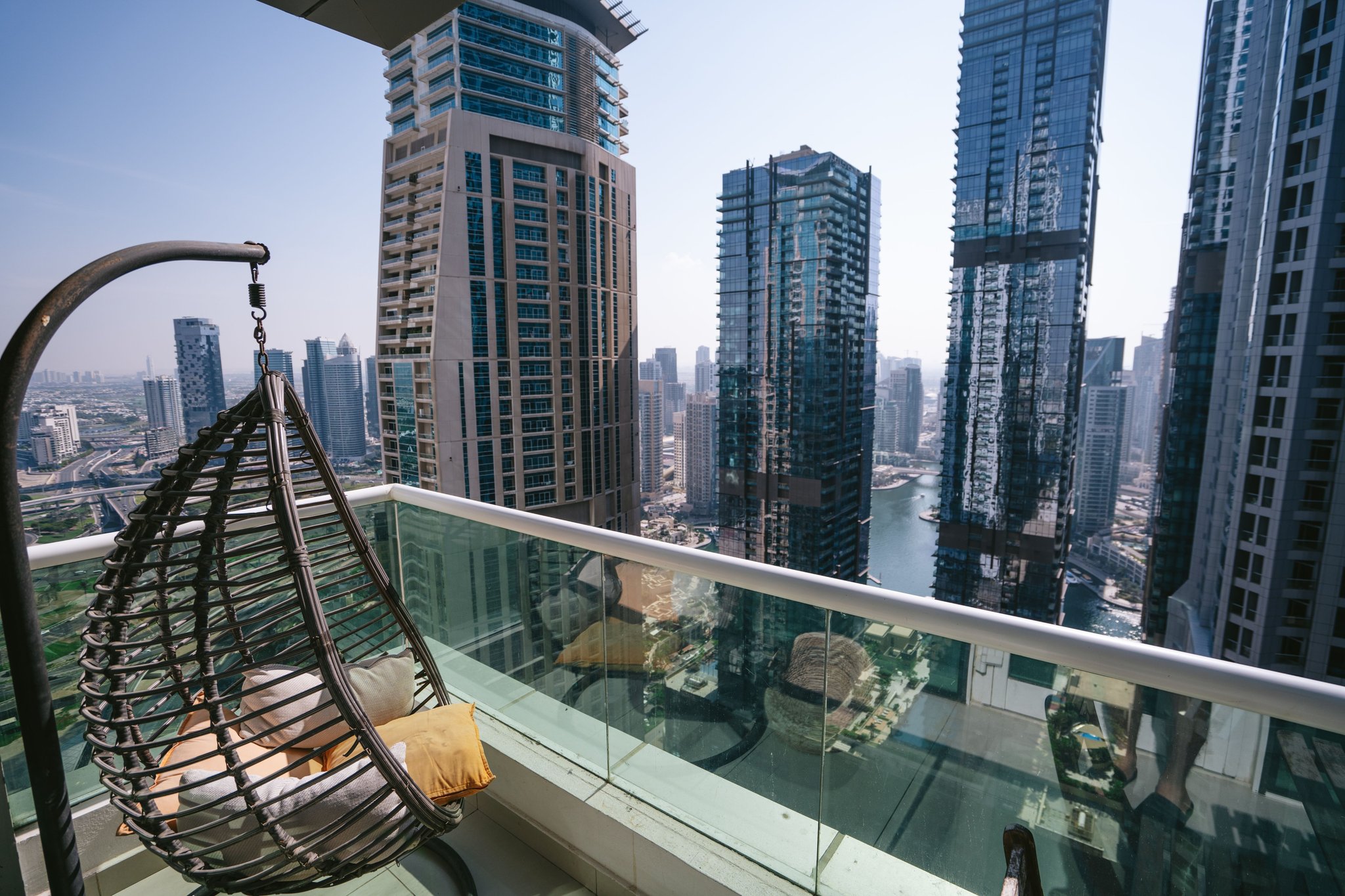 What's the best neighbourhood to sleep in Dubai? | Two Continents