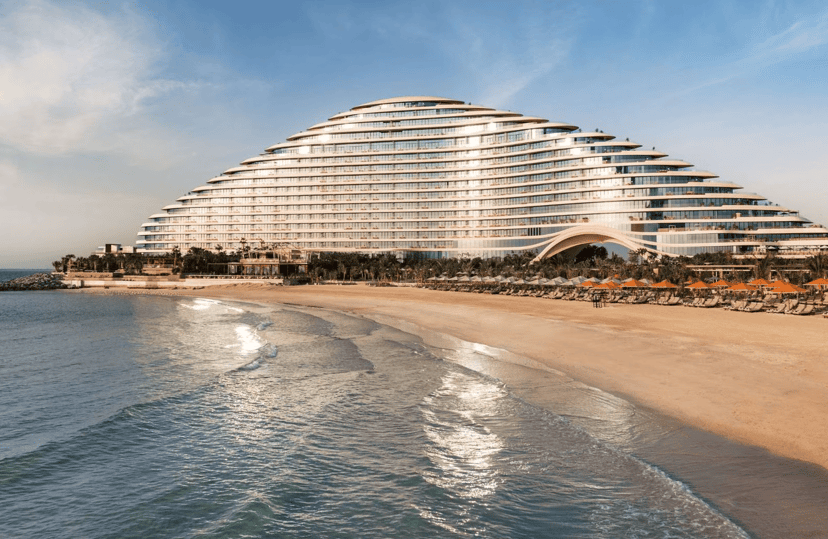 The Jumeirah Marsa Al Arab hotel in Dubai has finally opened! | Two ...